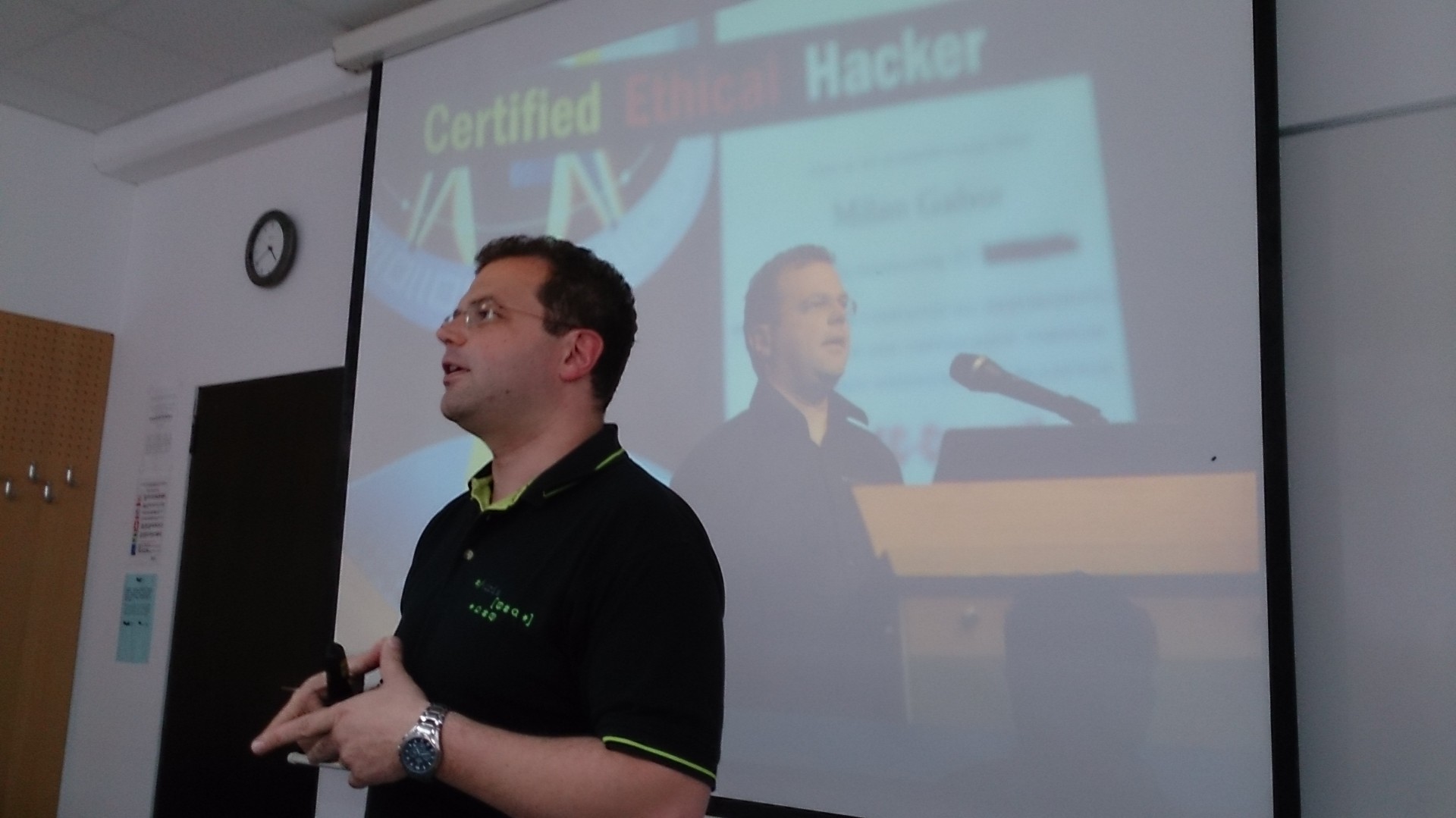 Vabljena predavanja: Kdo in kako nas v resnici heka? - Milan Gabor | FKPV